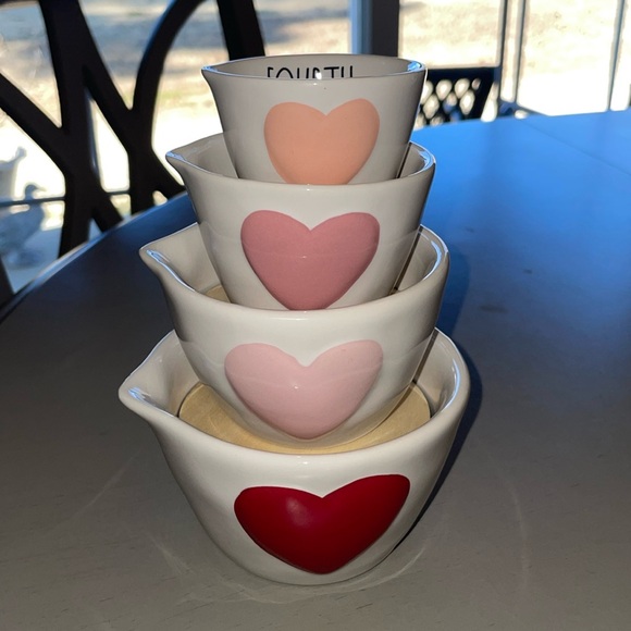 Rae Dunn | Kitchen | Rae Dunn Puff Heart Measuring Cups | Poshmark